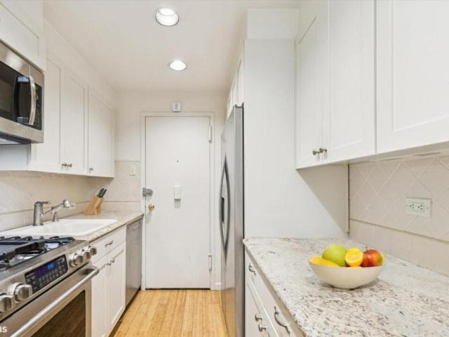 apartment with 1 bedroom, Midtown East NY DLS102245273