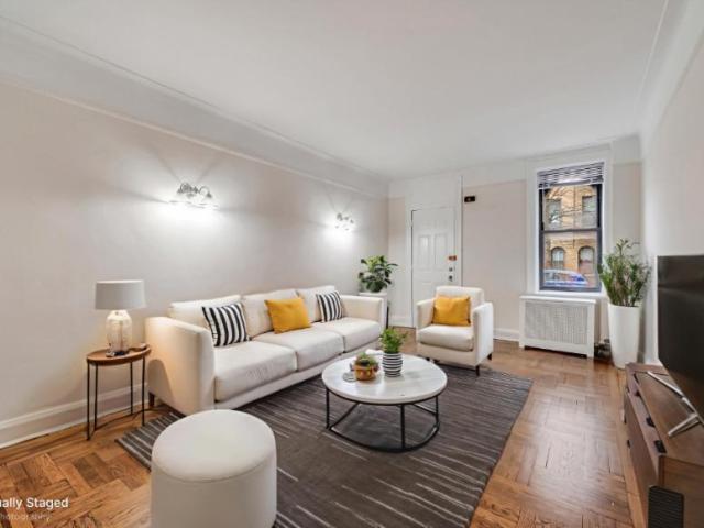 apartment with 1 bedroom, SUNNYSIDE NY DLS100437698