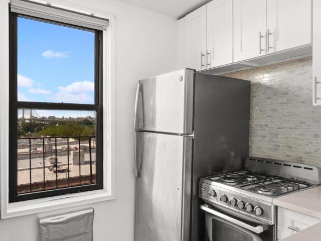 apartment with 1 bedroom, SUNNYSIDE NY ES104978375