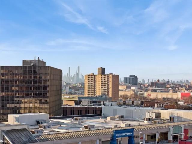 apartment with 1 bedroom, Rego Park NY DLS102245871
