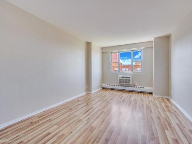apartment with 1 bedroom, WOODSIDE NY ES101946587