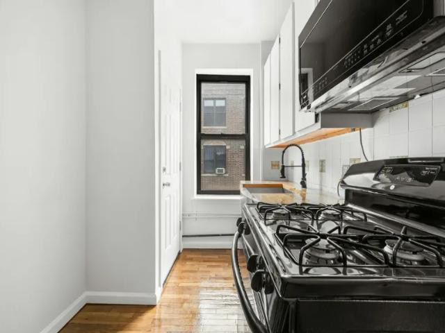 apartment with 1 bedroom, Weeksville NY DLS102243535