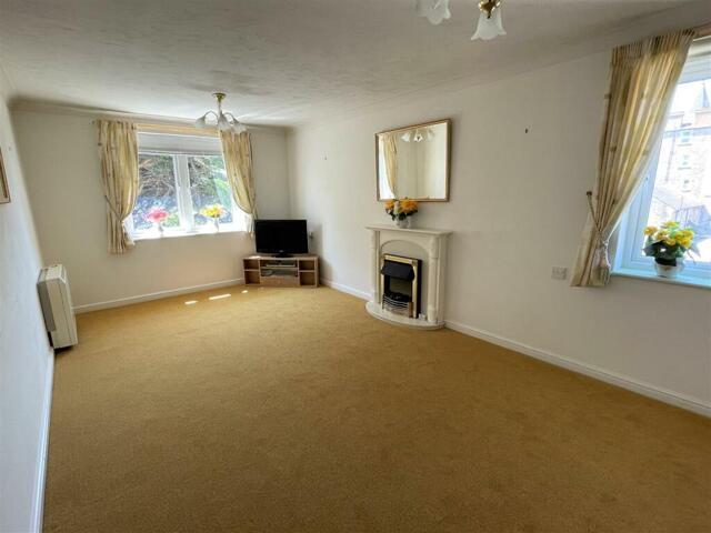 Apartment With 1 Bedroom Weston Super Mare Somerset DS86975136