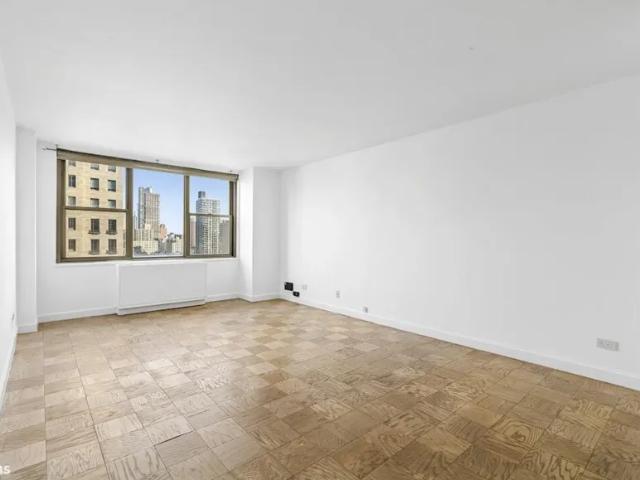 apartment with 1 bedroom, Upper East Side NY DLS102245164