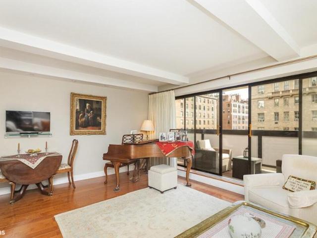 apartment with 1 bedroom, Upper East Side NY DLS96882112