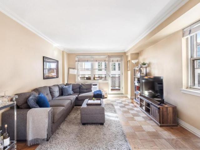 apartment with 1 bedroom, Upper East Side NY DLS98818293