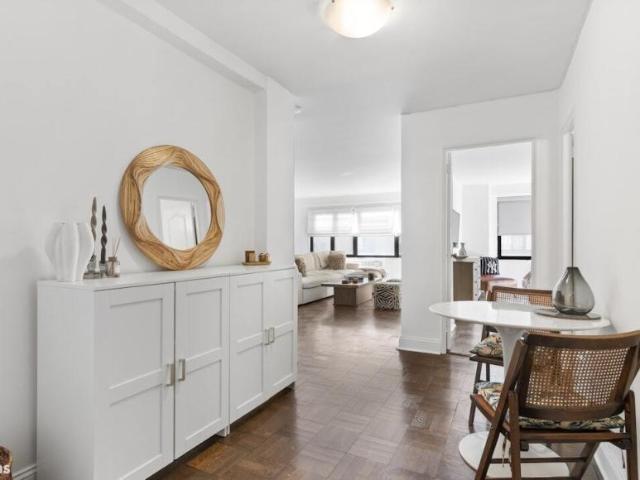 apartment with 1 bedroom, Upper East Side NY DLS99559541