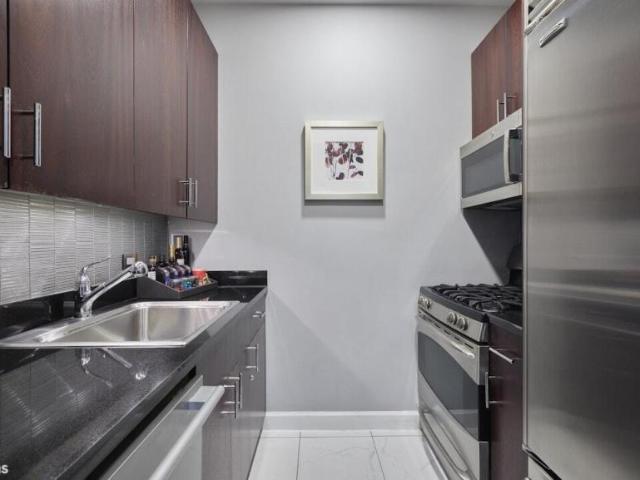 apartment with 1 bedroom, Upper West Side NY DLS102245234