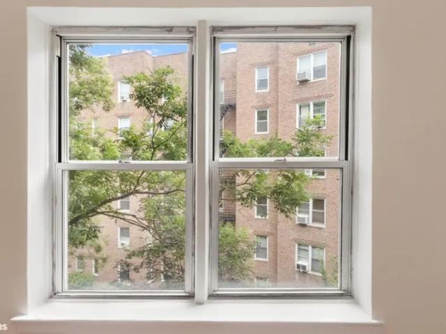apartment with 2 bedroom, Concourse Village NY DS102245739