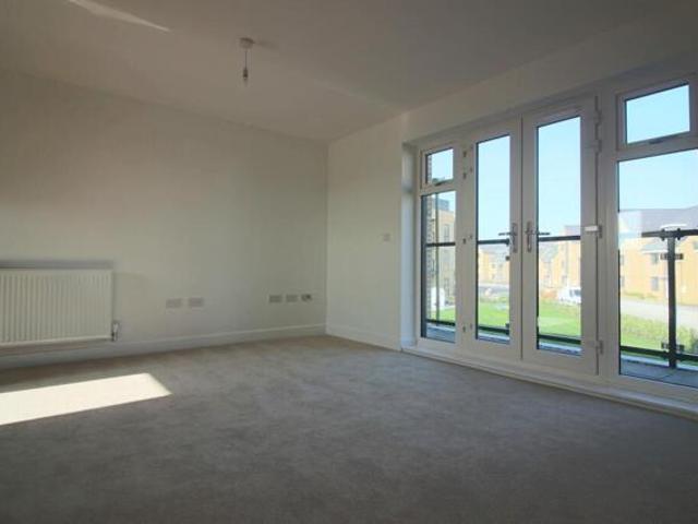 Apartment With 2 Bedroom Andover Hampshire DS88224597