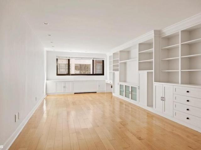 apartment with 2 bedroom, Greenwich Village NY DLS98818073