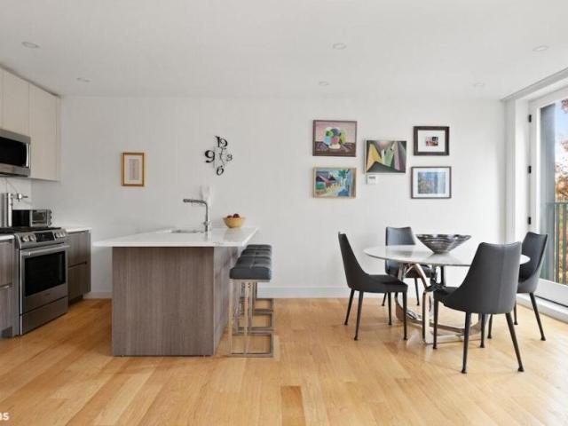 apartment with 2 bedroom, Greenwood Heights NY ES102245804