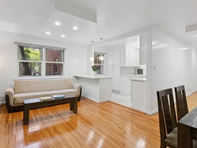 apartment with 2 bedroom, Forest Hills NY ES102752843