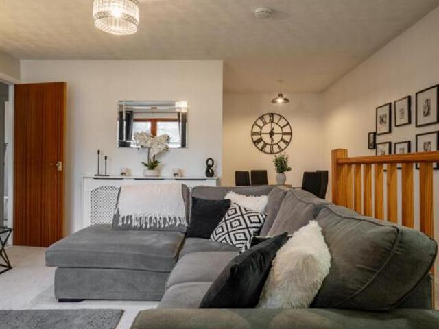 Apartment With 2 Bedroom Highland Highland DS88084317