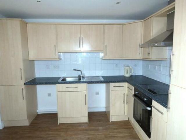 Apartment With 2 Bedroom Ipswich Suffolk DS85789142