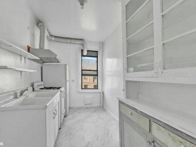 apartment with 2 bedroom, Mott Haven NY ES102245747