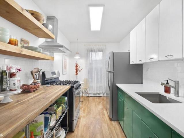 apartment with 2 bedroom, Mott Haven NY ES102245724