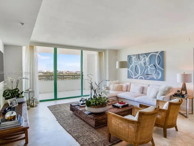apartment with 2 bedroom, Miami FL DS102659106