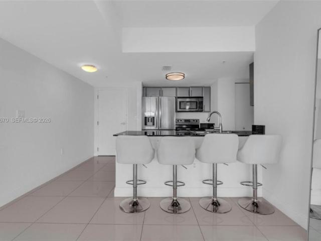 apartment with 2 bedroom, Miami FL DS102661383