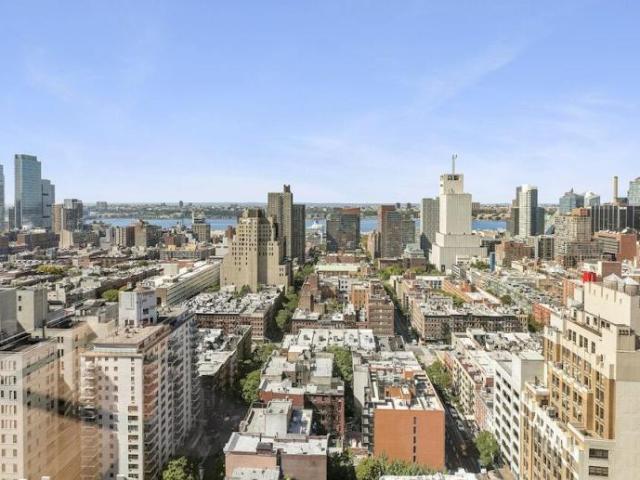 apartment with 2 bedroom, Midtown West NY DLS96882089