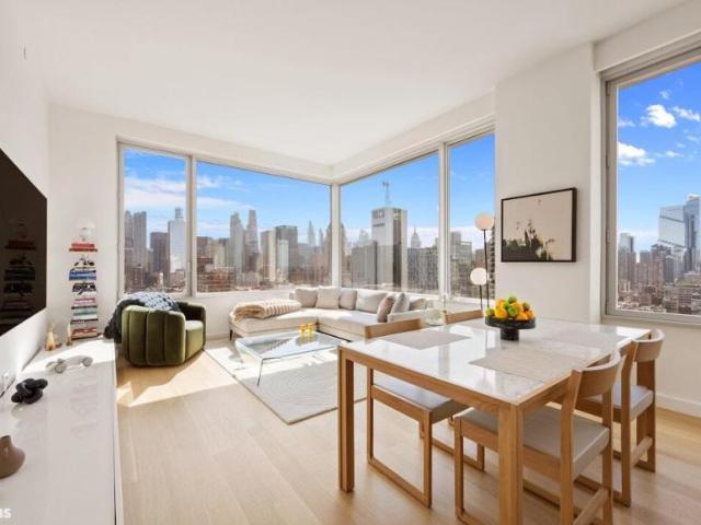 apartment with 2 bedroom, Midtown West NY DS102244553