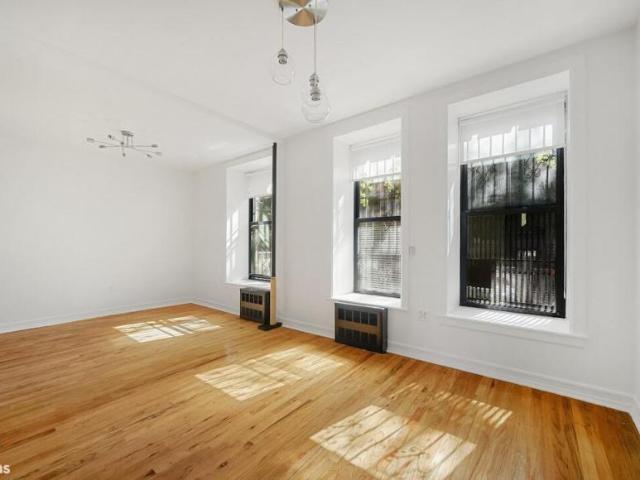 apartment with 2 bedroom, Mt. Morris Park NY DLS100086038