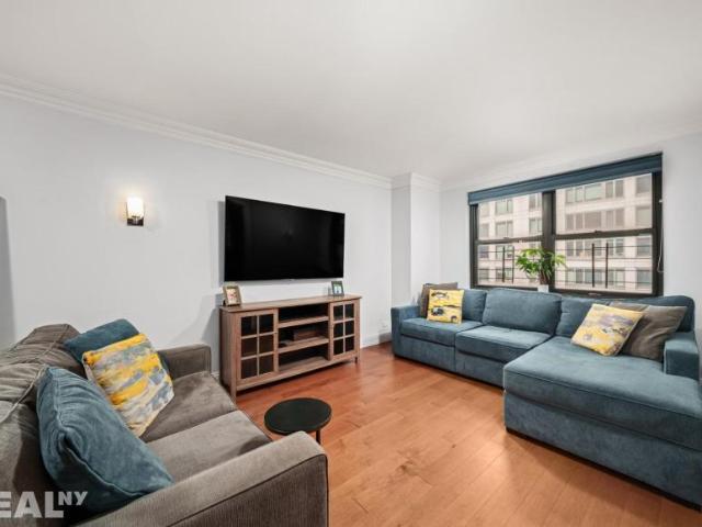 apartment with 2 bedroom, New York NY DLS94348367