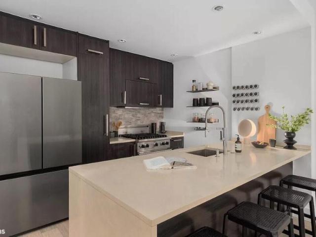 apartment with 2 bedroom, South Harlem NY ES98818168