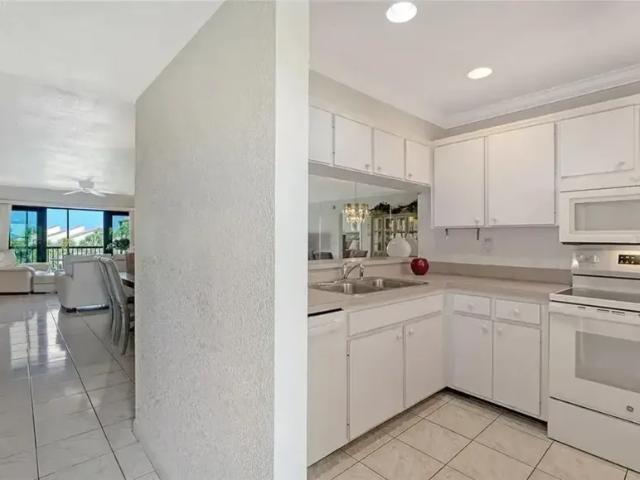 apartment with 2 bedroom, Sarasota FL DS102659411
