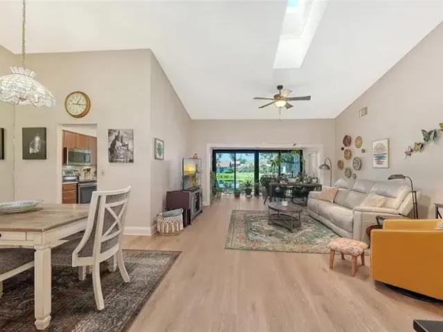 apartment with 2 bedroom, Sarasota FL DS102661085