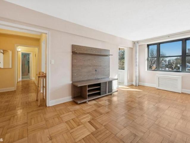 apartment with 2 bedroom, Spuyten Duyvil NY DLS102245696