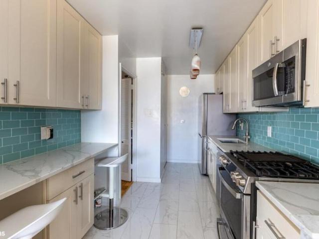 apartment with 2 bedroom, Riverdale NY DLS102245395