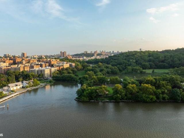 apartment with 2 bedroom, Riverdale NY ES102245550