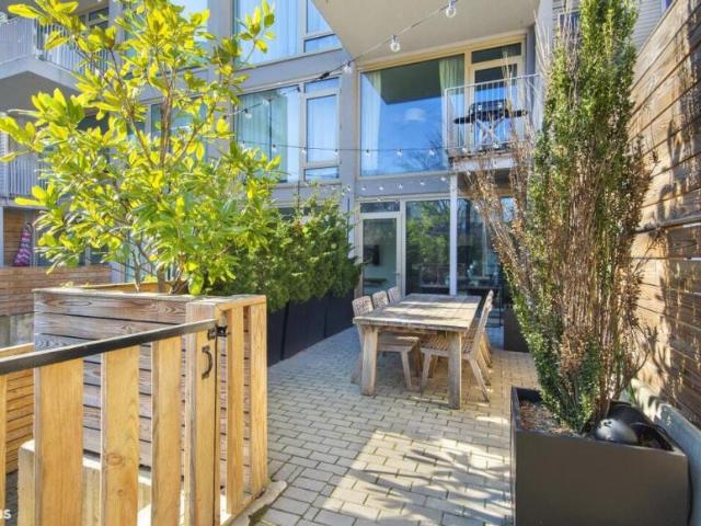 apartment with 2 bedroom, Williamsburg NY DLS97049139