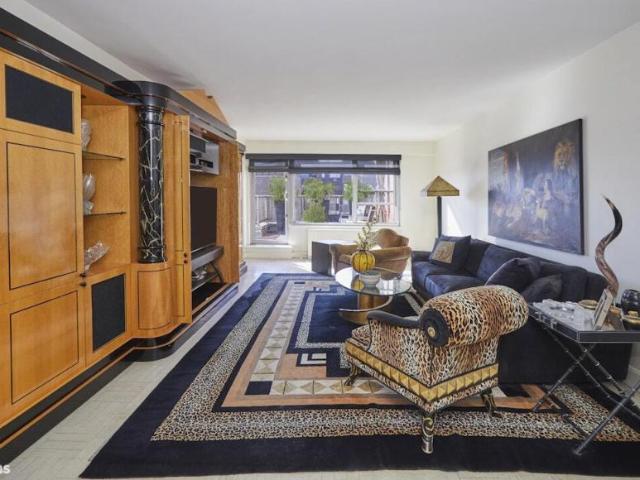 apartment with 2 bedroom, Upper East Side NY DLS102244666