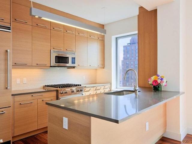 apartment with 2 bedroom, Upper East Side NY DLS102244734