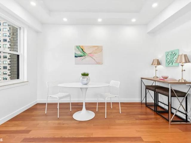apartment with 2 bedroom, Upper East Side NY DLS102244856