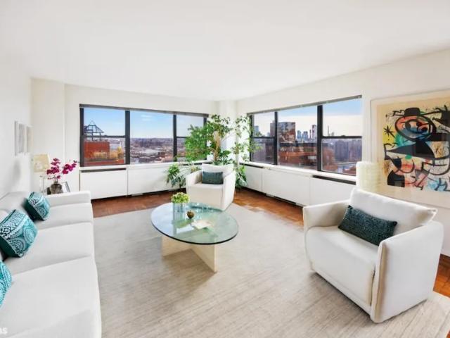 apartment with 2 bedroom, Upper East Side NY DLS102715655