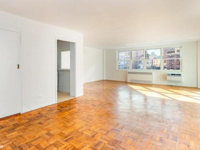 apartment with 2 bedroom, Upper East Side NY DLS98818198