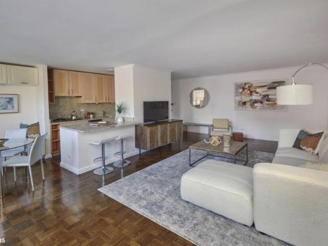 apartment with 2 bedroom, Upper East Side NY DS98818108