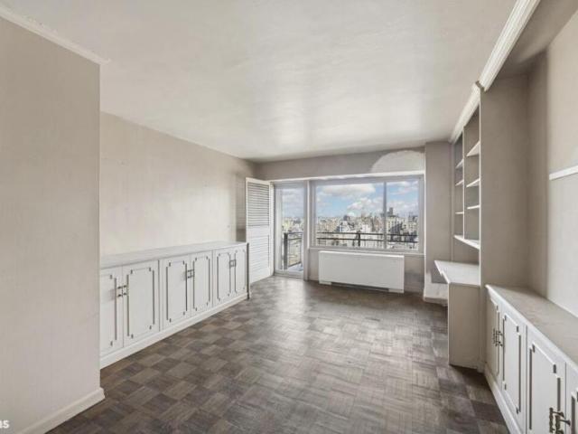 apartment with 2 bedroom, Upper East Side NY ES98818144