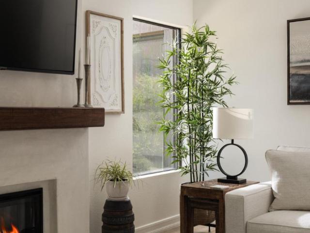 apartment with 3 bedroom, CA CA DLS101882596