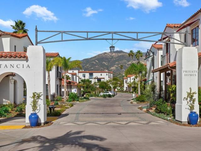 apartment with 3 bedroom, CA CA DS101882590
