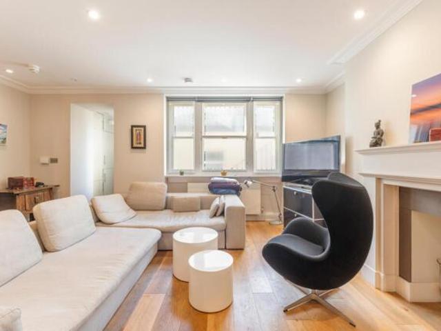Apartment With 3 Bedroom Camden Greater London ES86672654