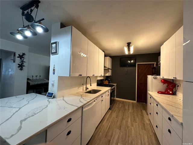 apartment with 3 bedroom, Bayside NY ES72692159