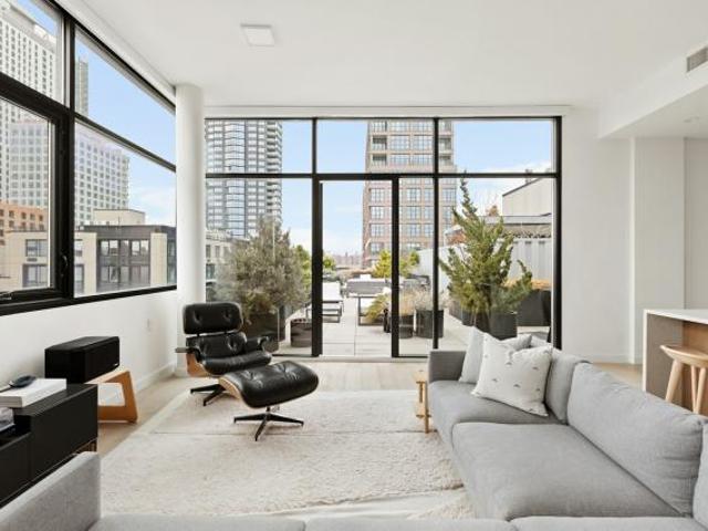 apartment with 3 bedroom, Greenpoint NY DS88873228