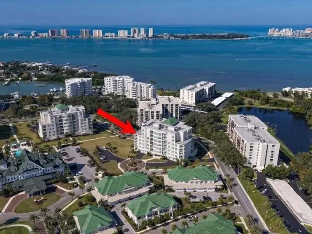 apartment with 3 bedroom, FL FL DLS102795059