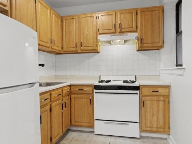 apartment with 3 bedroom, Harlem NY DLS89595850