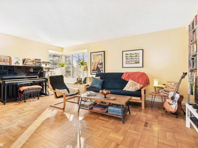 apartment with 3 bedroom, Lower East Side NY DLS98818152