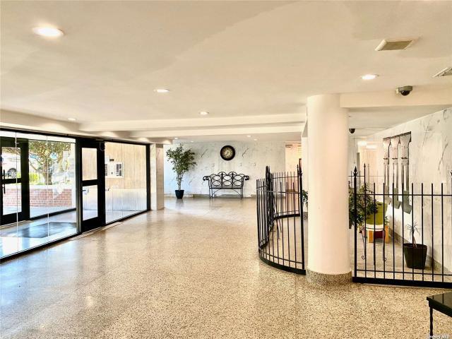 apartment with 3 bedroom, Woodside NY ES72691952